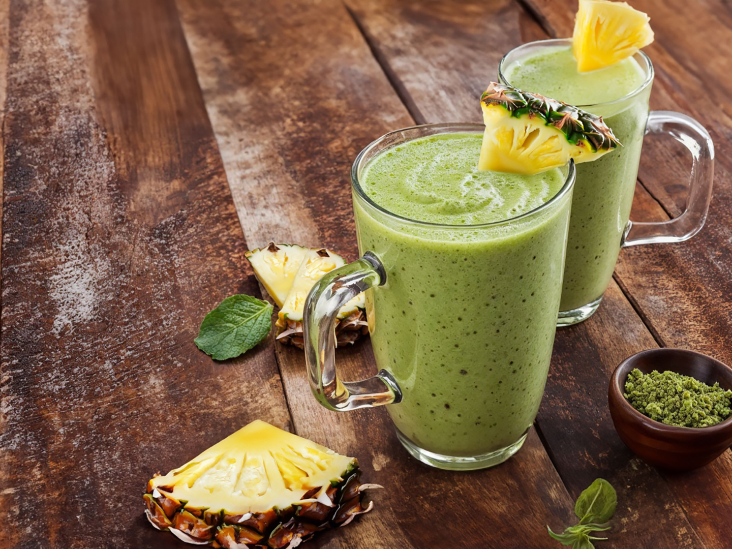 Pineapple Matcha Smoothie with Frozen Fruit - Dole® Sunshine