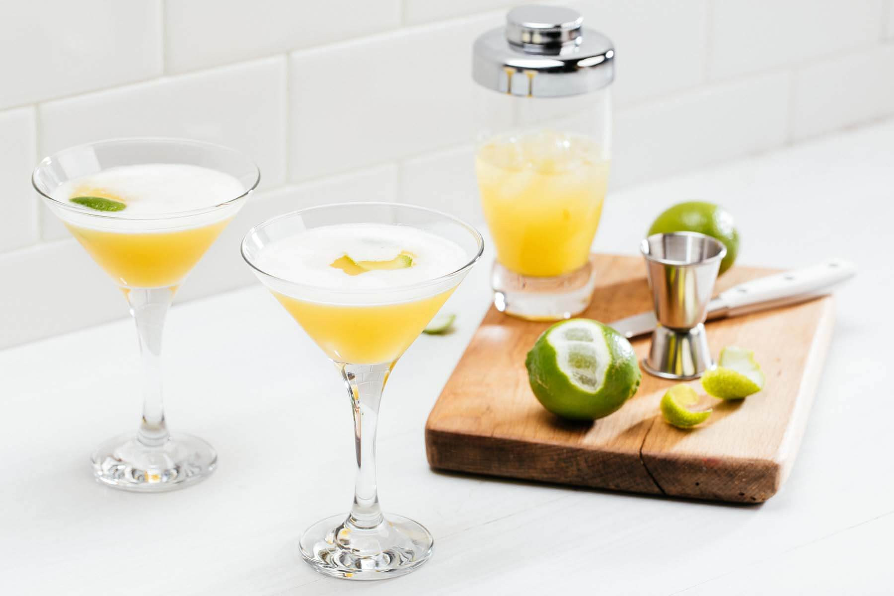 Pineapple Cosmopolitan - Elderflower Cocktail Recipe - Dole® Sunshine